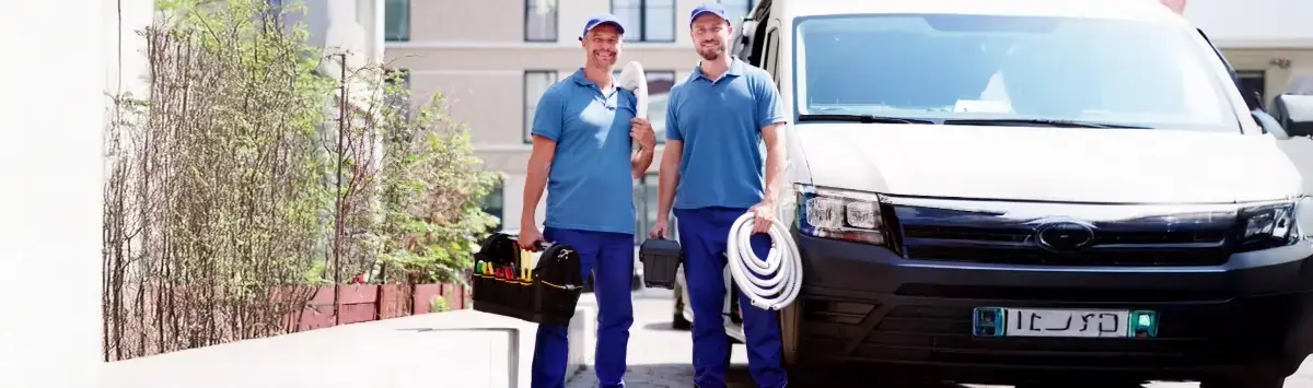 The Best Workwear Clothing For Plumbers | Tradify™